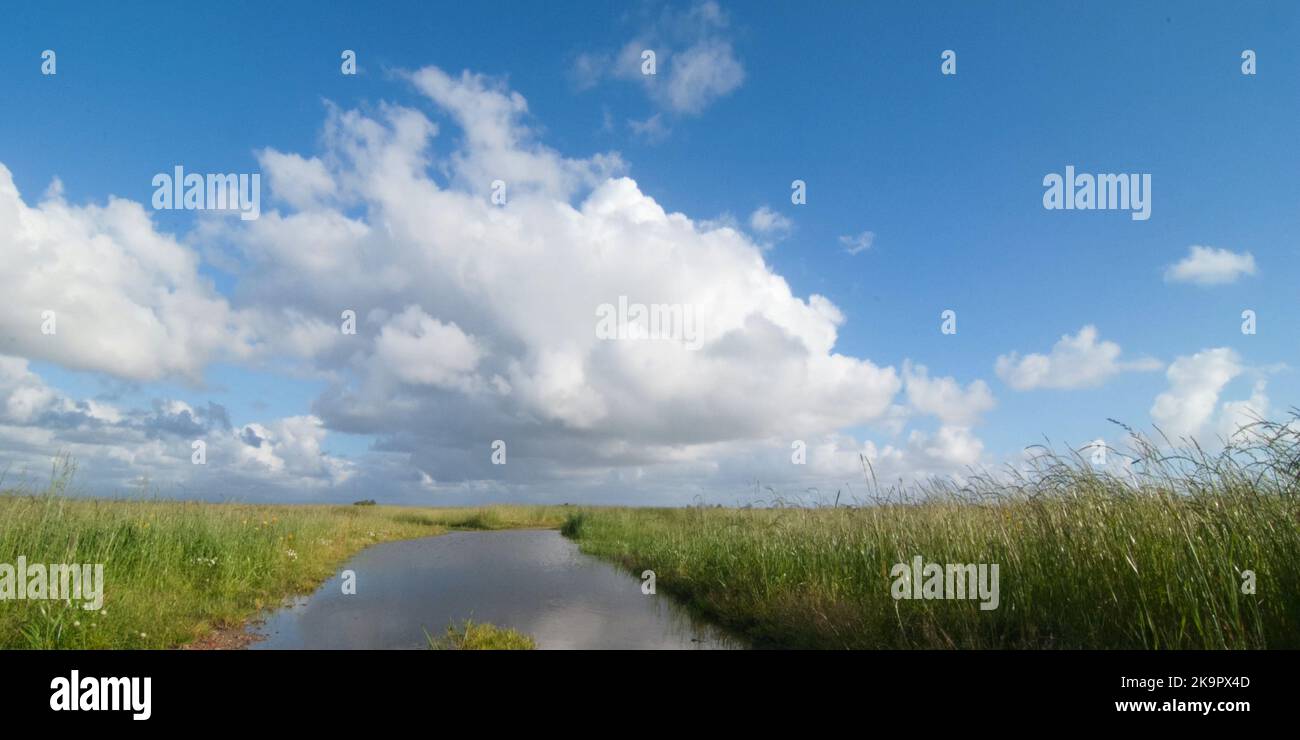 Time lapse scenic landscape wind hi-res stock photography and images ...