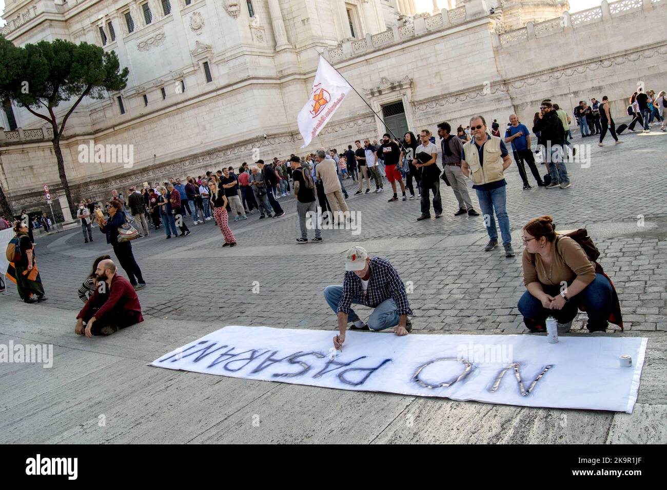 Rome, Italy. 29th Oct, 2022. Anti-fascist garrison in Piazza Venezia on ...
