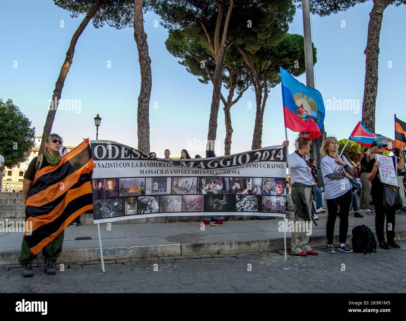 Rome, Italy. 29th Oct, 2022. Anti-fascist garrison in Piazza Venezia on ...