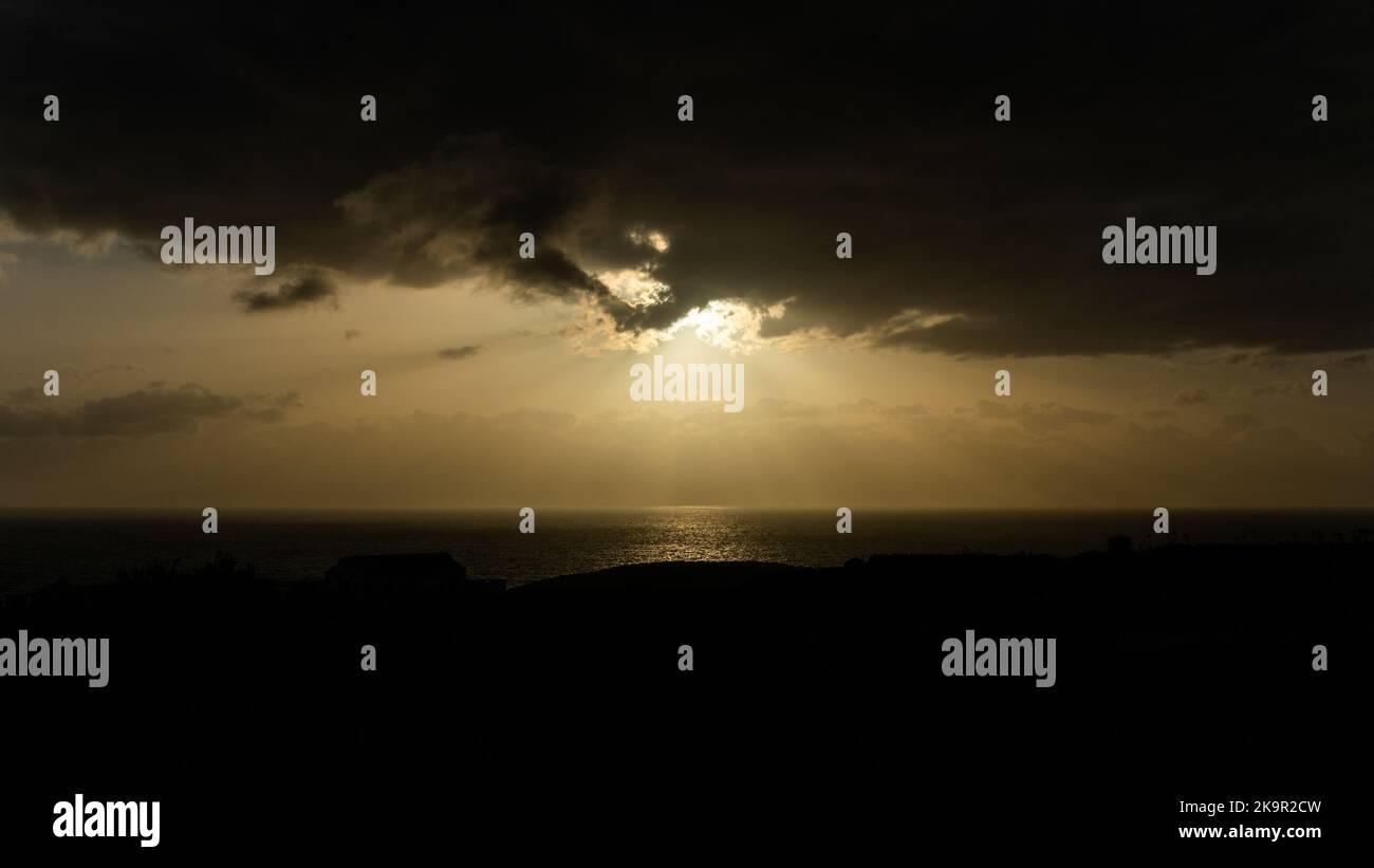 Rising sun flare hi-res stock photography and images - Alamy