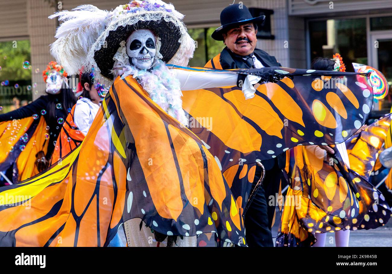 Viva la Vida Day of the Dead (Dia de los Muertos) Parade in Austin ...