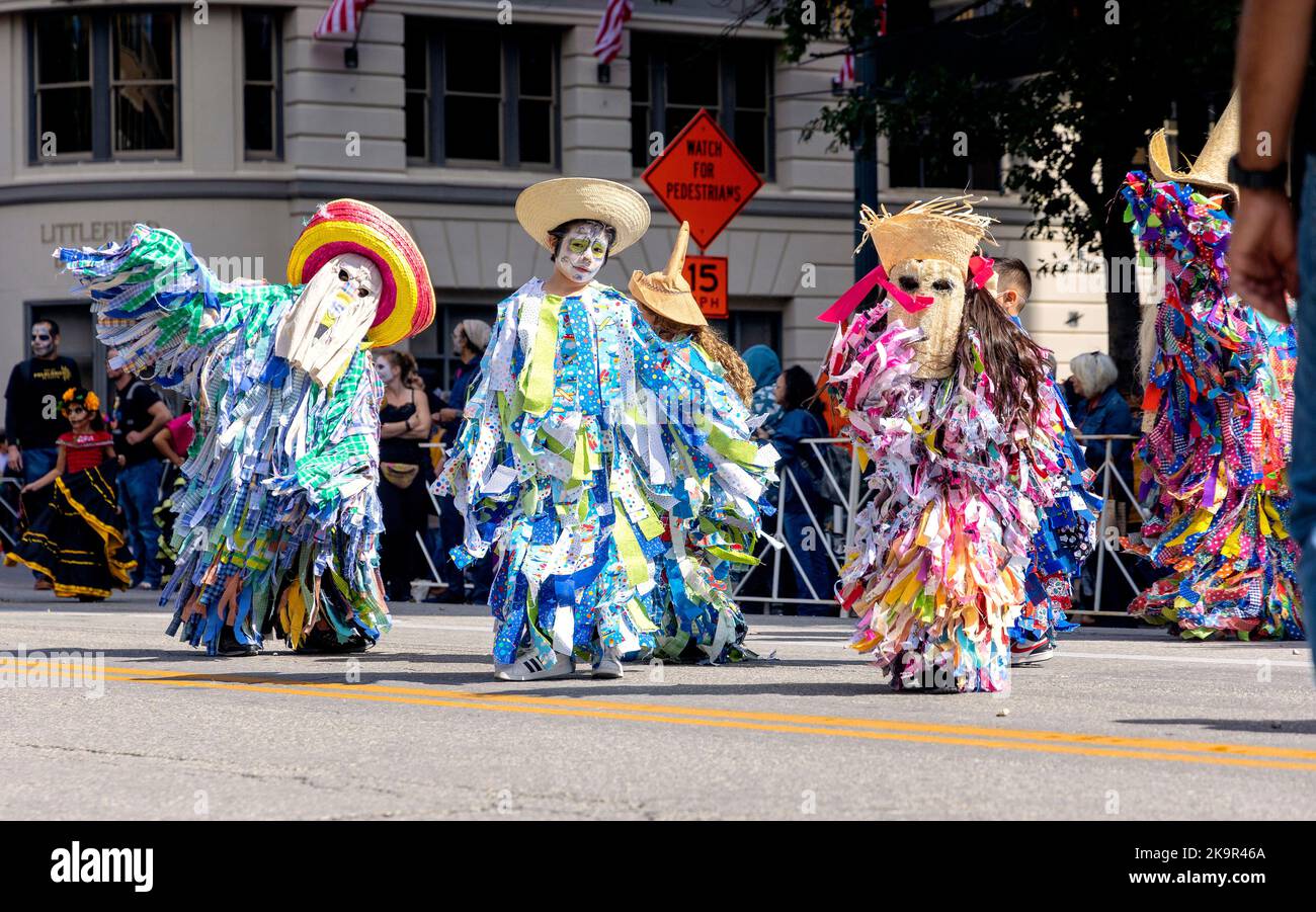 Viva la Vida Day of the Dead (Dia de los Muertos) Parade in Austin ...