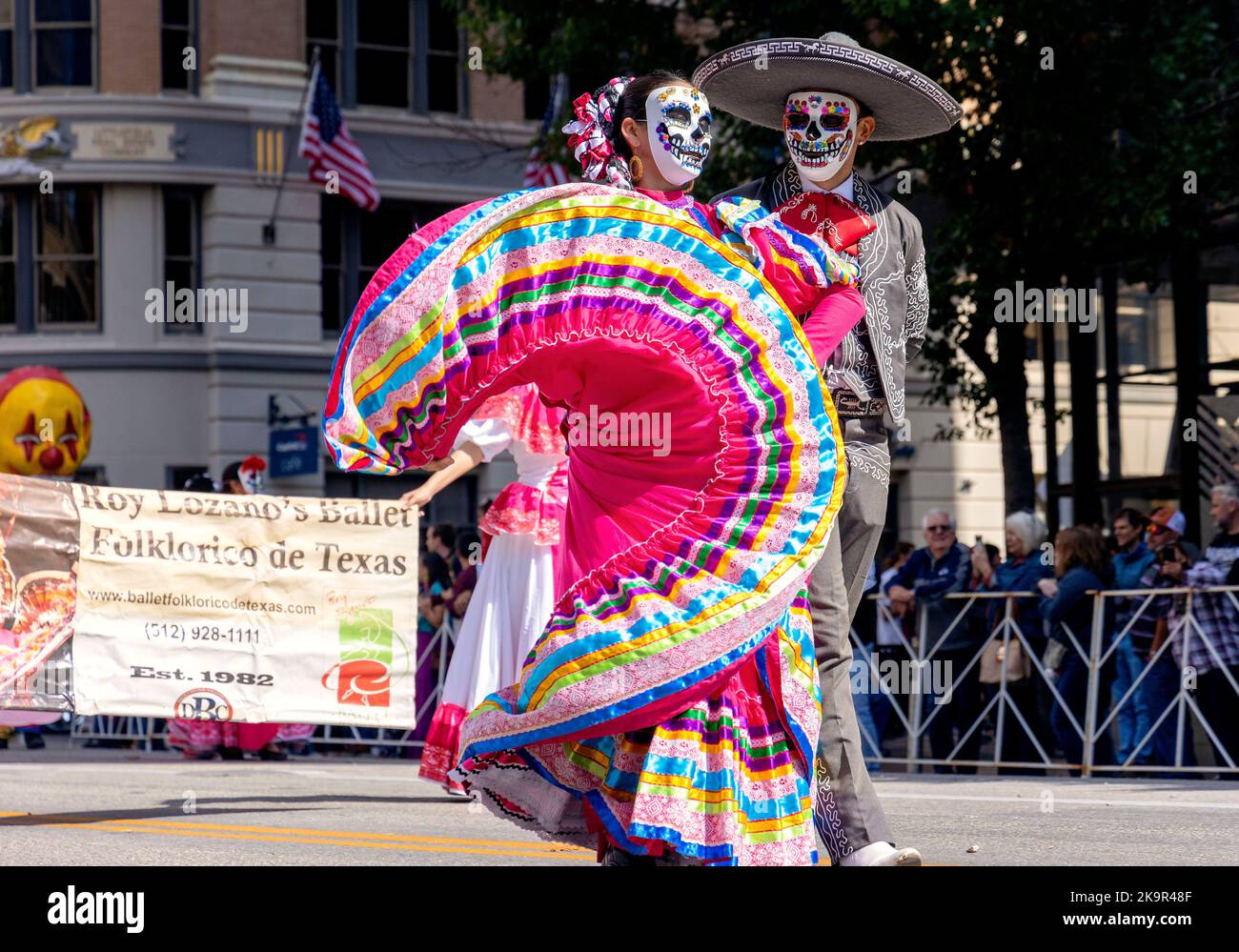 Viva la Vida Day of the Dead (Dia de los Muertos) Parade in Austin ...