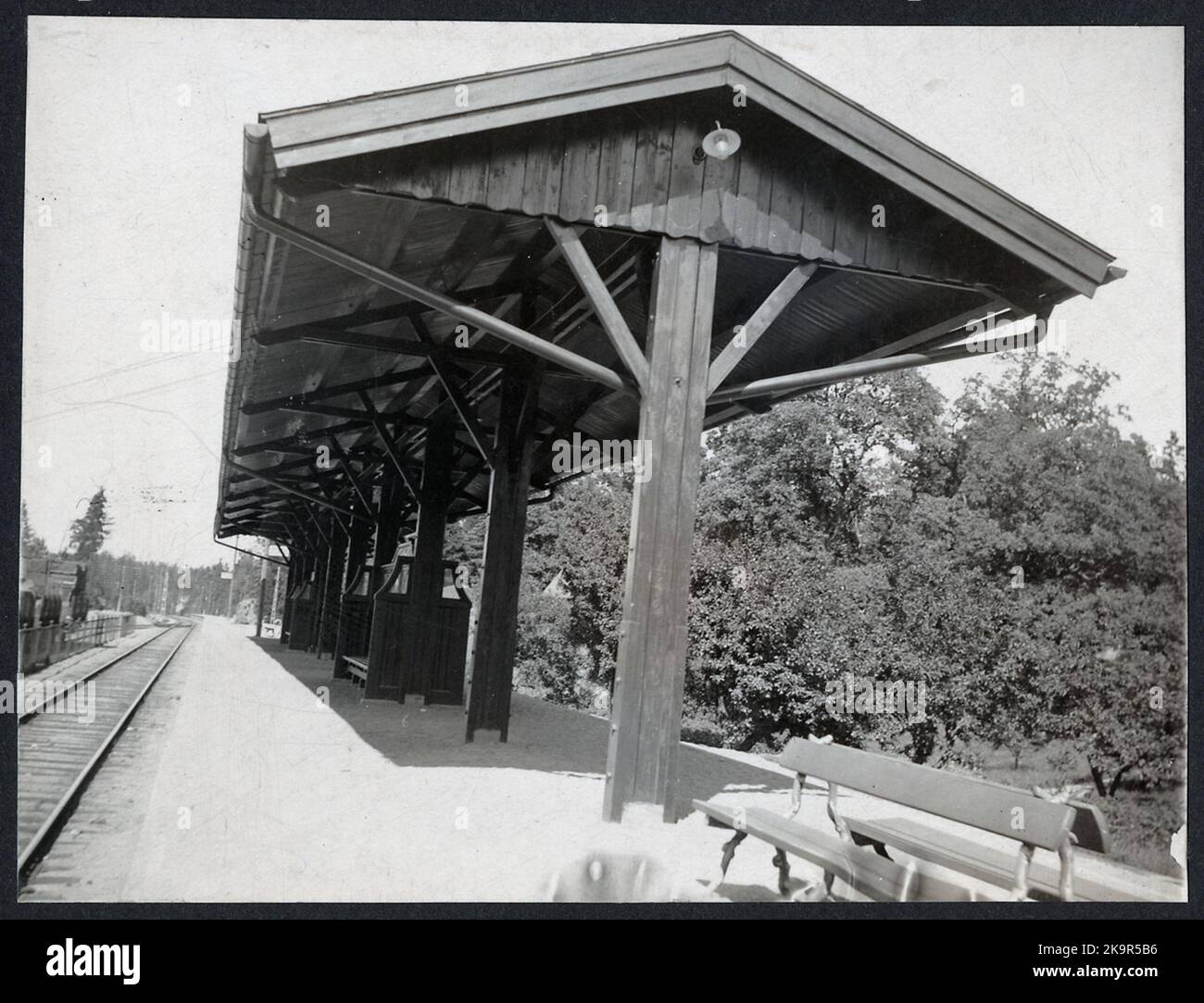 Platform ceiling at Stuvsta station Stock Photo - Alamy