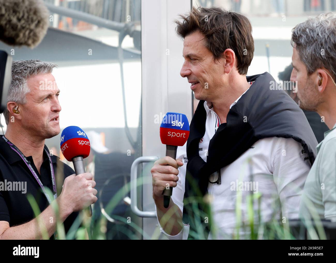 Mexico City, Mexico. 29th Oct, 2022. Ralf Schumacher (DEU), Toto Wolff ...