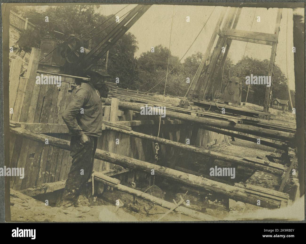 Floda yard piling and casting Stock Photo - Alamy