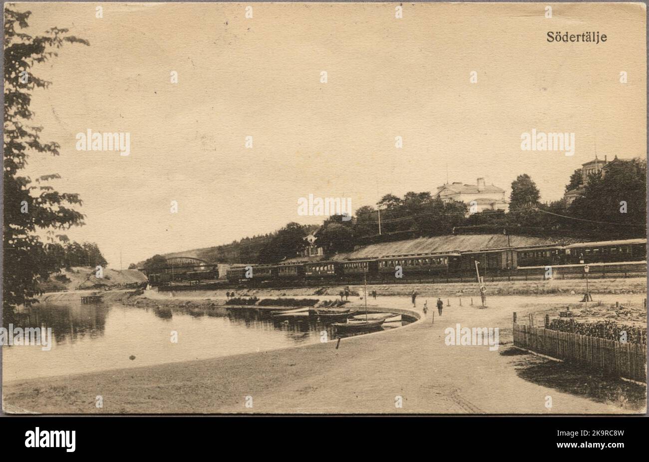 Angry boats on watercourses at rail line Stock Photo - Alamy