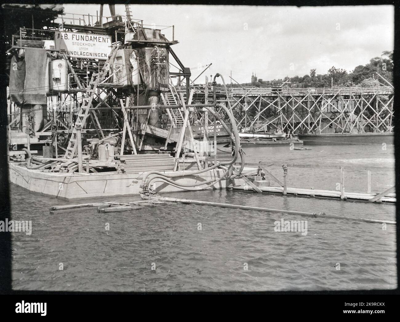 Historical cashier hi-res stock photography and images - Alamy