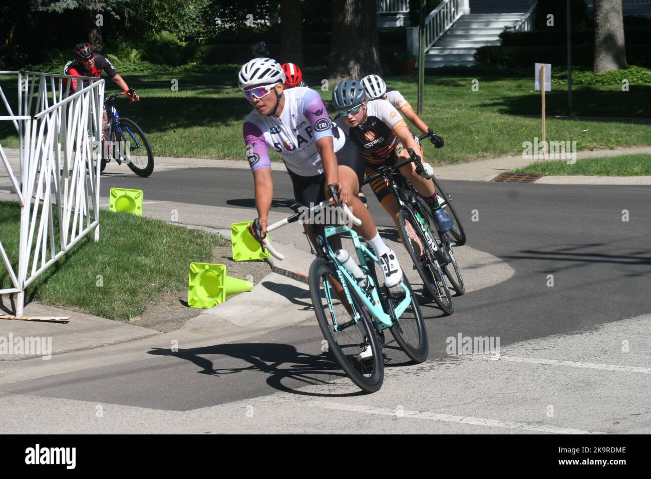 Turn Three of the Lake Bluff Criterium 2022 during the Intelligentsia ...