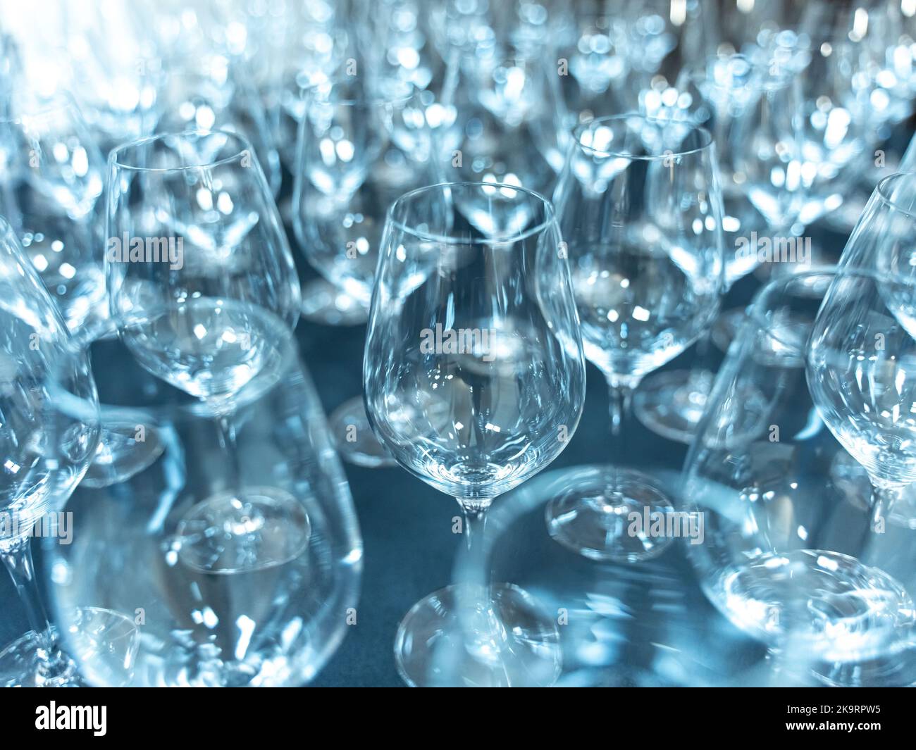 Wine glasses. Horizontal photo of aligned empty wine glasses, close up ...