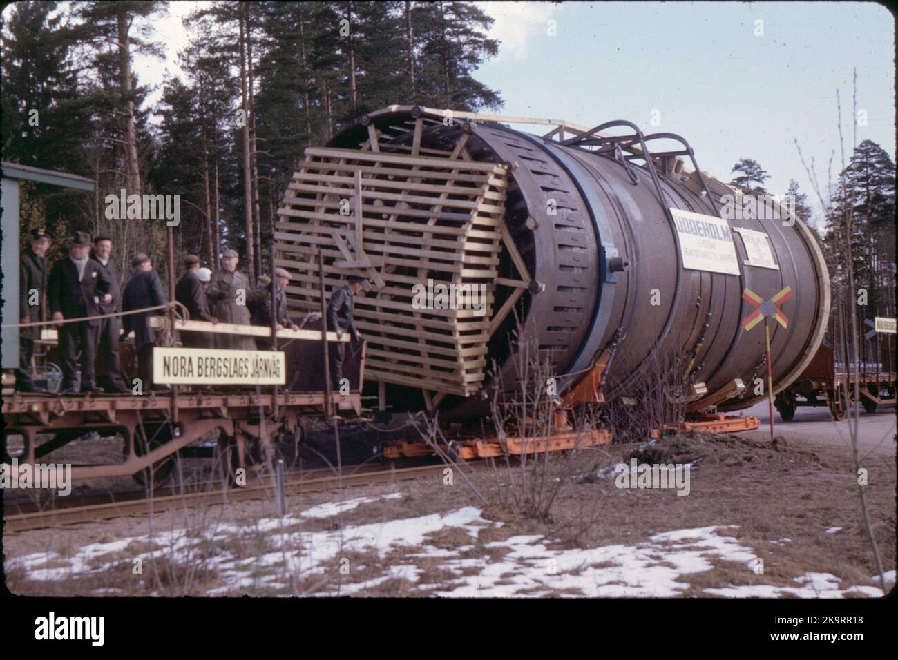 Nora Bergslags Railway, NBJ. The reactor tank when shipping to Marviken ...