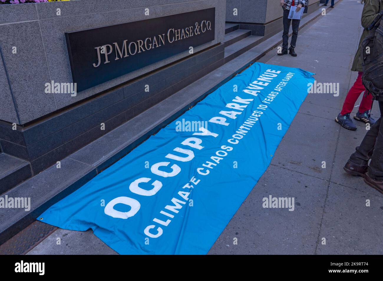 Police chase block hi-res stock photography and images - Alamy