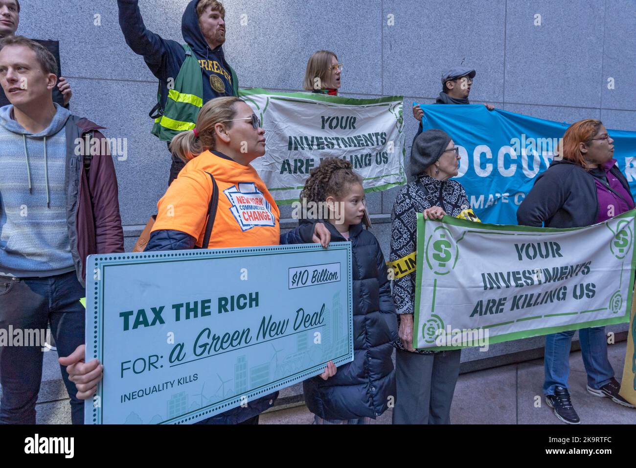 Police chase block hi-res stock photography and images - Alamy