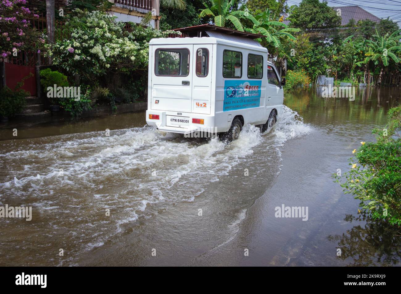 Severe tropical storm Paeng or Nalgae brought flashfloods and rain to ...