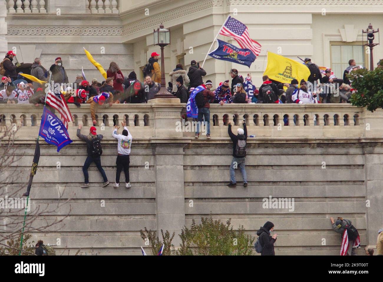 January 6 capitol flags hi-res stock photography and images - Alamy
