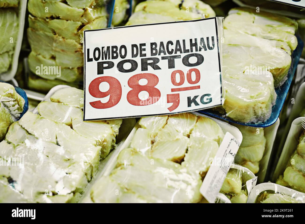 Packaged frozen seafood products hi-res stock photography and images ...