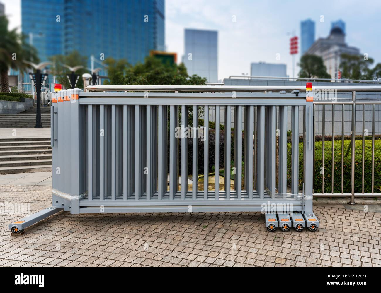 Chrome metal handrail hand rail hi-res stock photography and images - Alamy