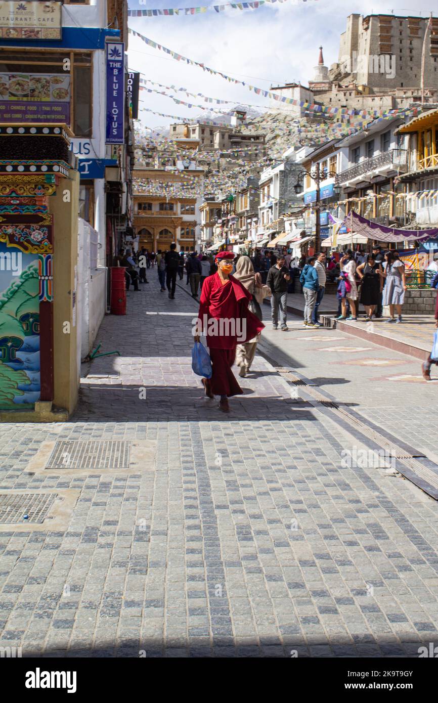 leh market, street market of leh ladakh Stock Photo - Alamy