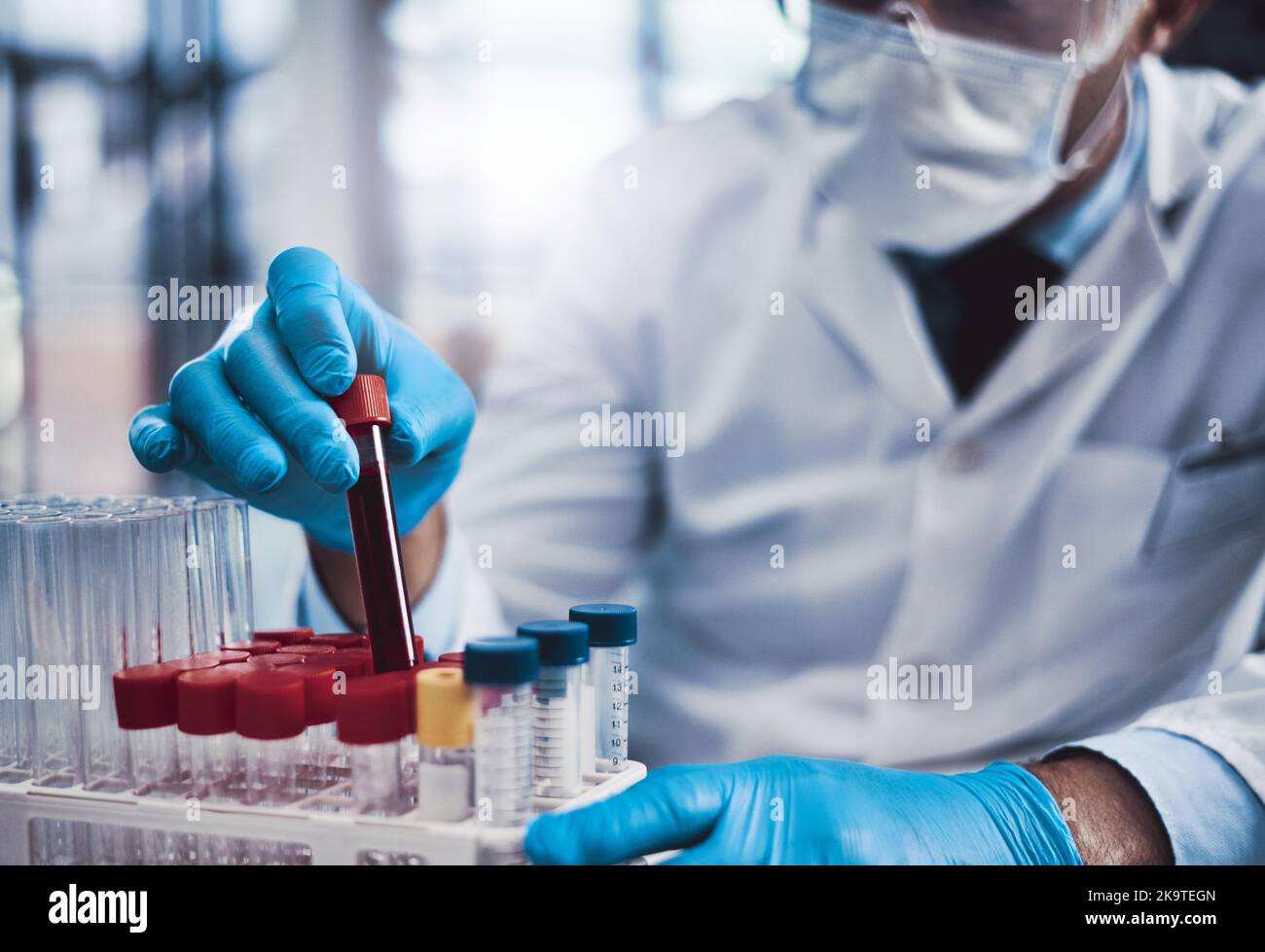 One man scientist in lab hi-res stock photography and images - Alamy