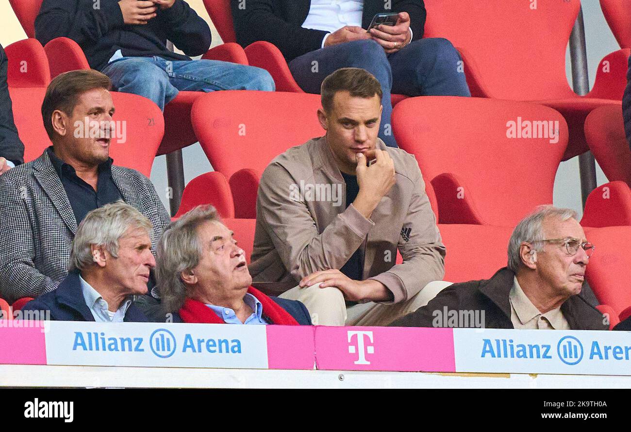 Profil ernst hi-res stock photography and images - Alamy