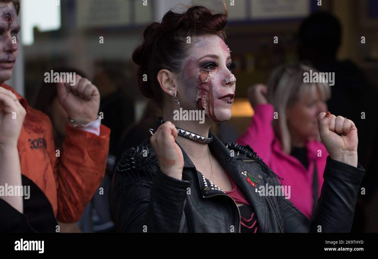 Terrifying Halloween flash mob arrive outside Eastbourne's famous pier ...