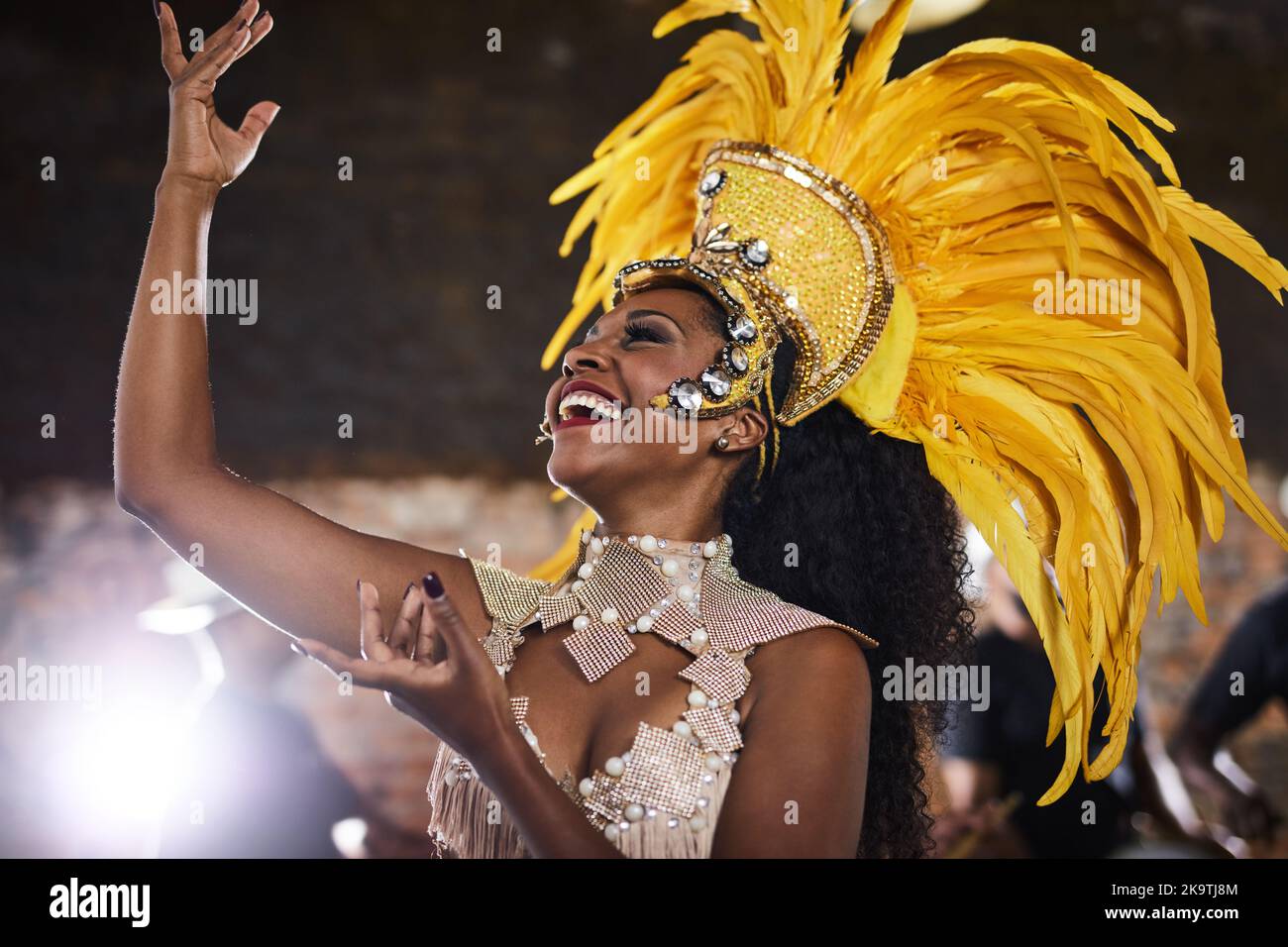 Can you feel the magic in the air. samba dancers performing in a carnival Stock Photo - Alamy