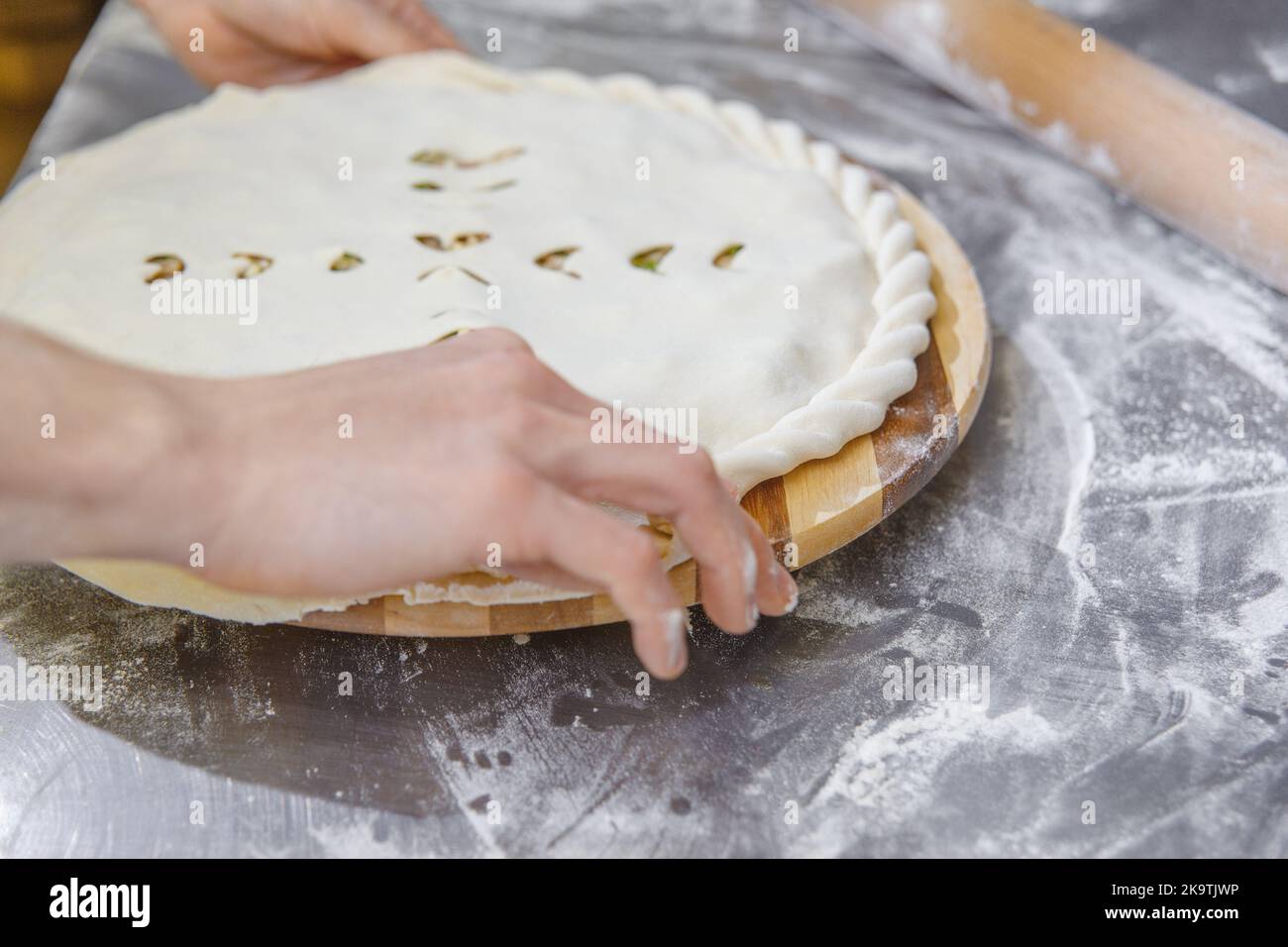 Minced beef pies hi-res stock photography and images - Alamy