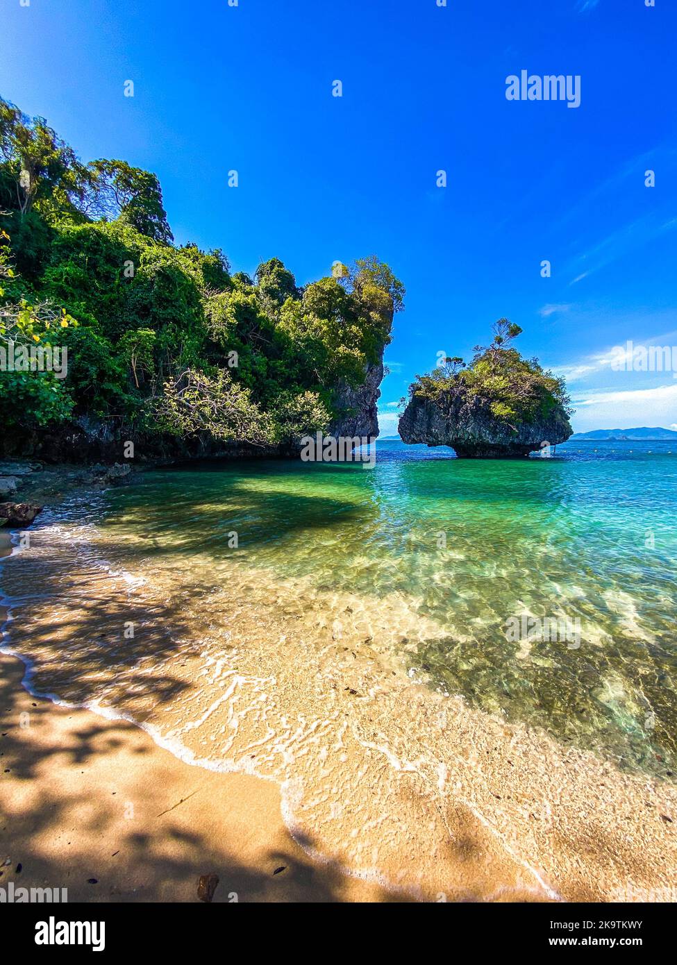 Koh Phak Bia island in Krabi province, Thailand Stock Photo - Alamy
