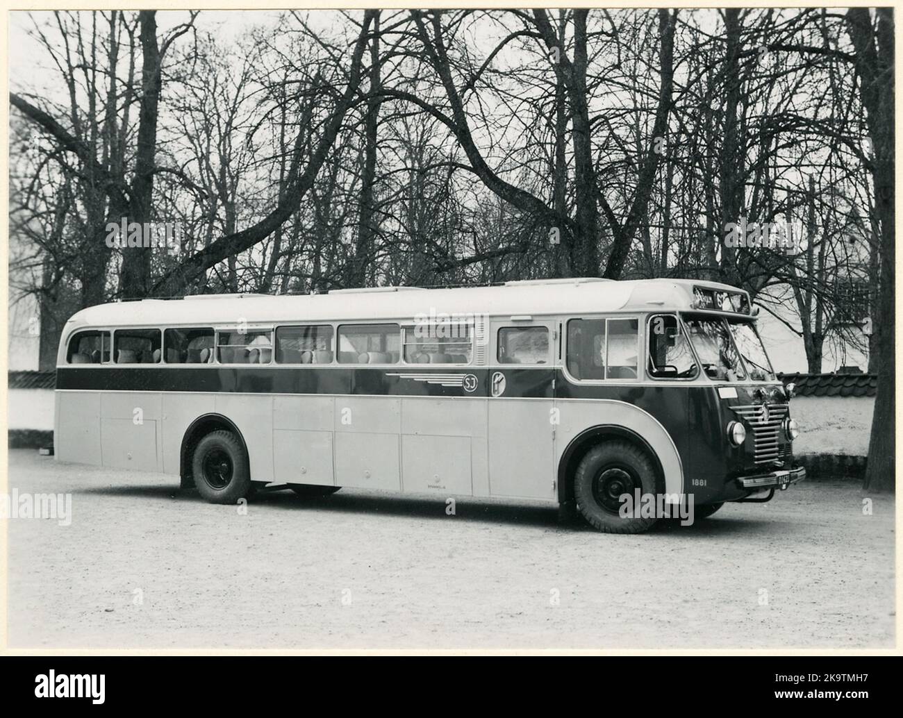 Completion Peter Ödén. The State Railways, SJ Bus 1881 Scania-Vabis B ...