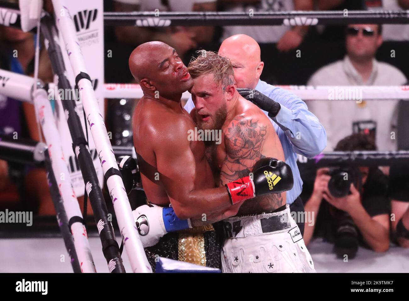 Glendale, Arizona, USA. 29th Oct, 2022. GLENDALE, AZ - OCTOBER 29: Jake ...