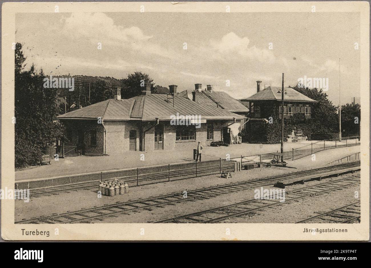Station area view house hi-res stock photography and images - Alamy