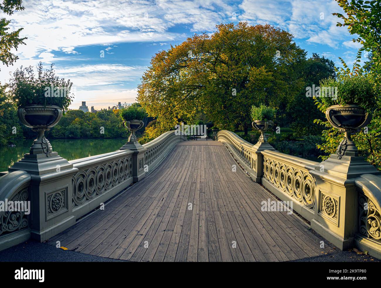 Bow bridge, Central Park, New York City in early autumn, morning Stock ...