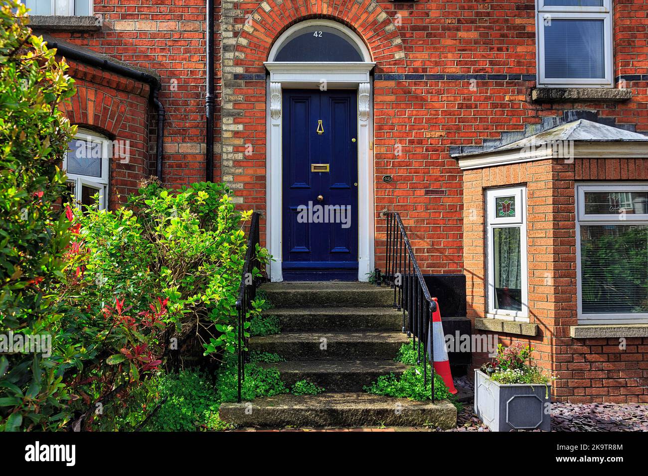 Typical irish door hi-res stock photography and images - Alamy