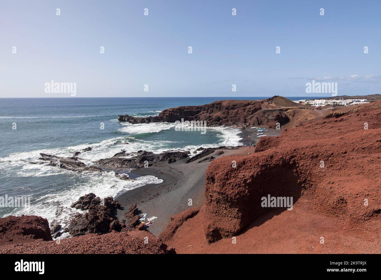 Black vulcanic sand near el hi-res stock photography and images - Alamy
