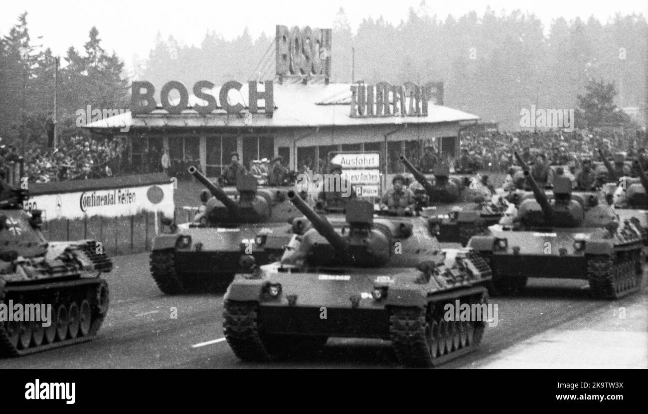 Parade of the Bundeswehr on the 20th anniversary of the founding of ...