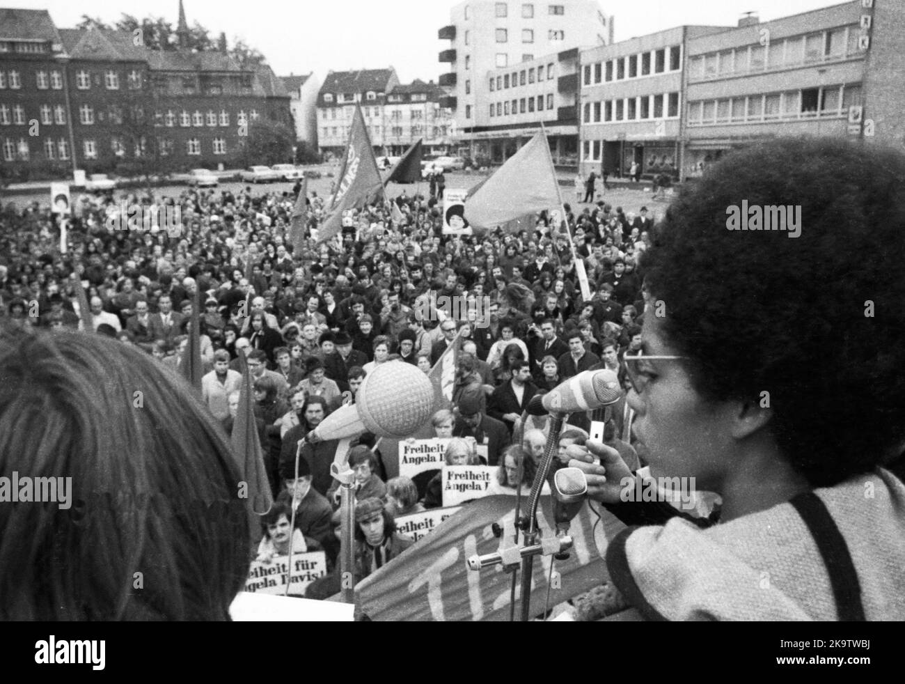 The visit of the sister of US-singer Angela Davis, Fanny, here in ...