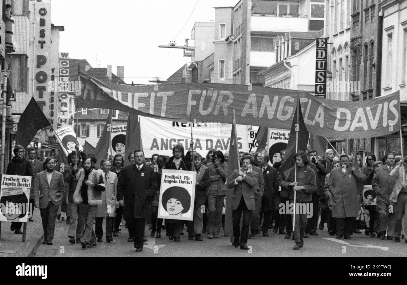 The visit of the sister of the US-singer Angela Davis, Fanny, here on ...
