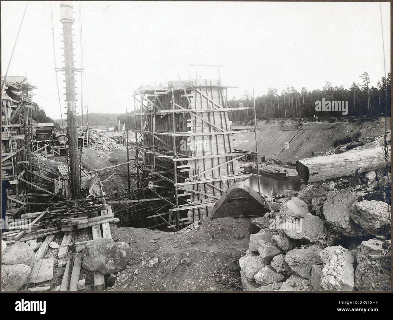 Casting for bridge foundation Stock Photo - Alamy