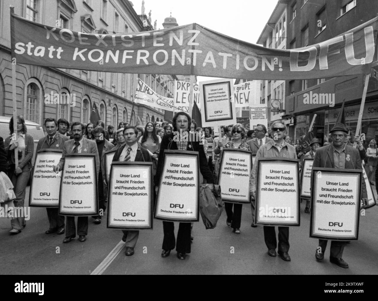 The visit of the Soviet head of state and party Leonid Brezhnev to Bonn ...