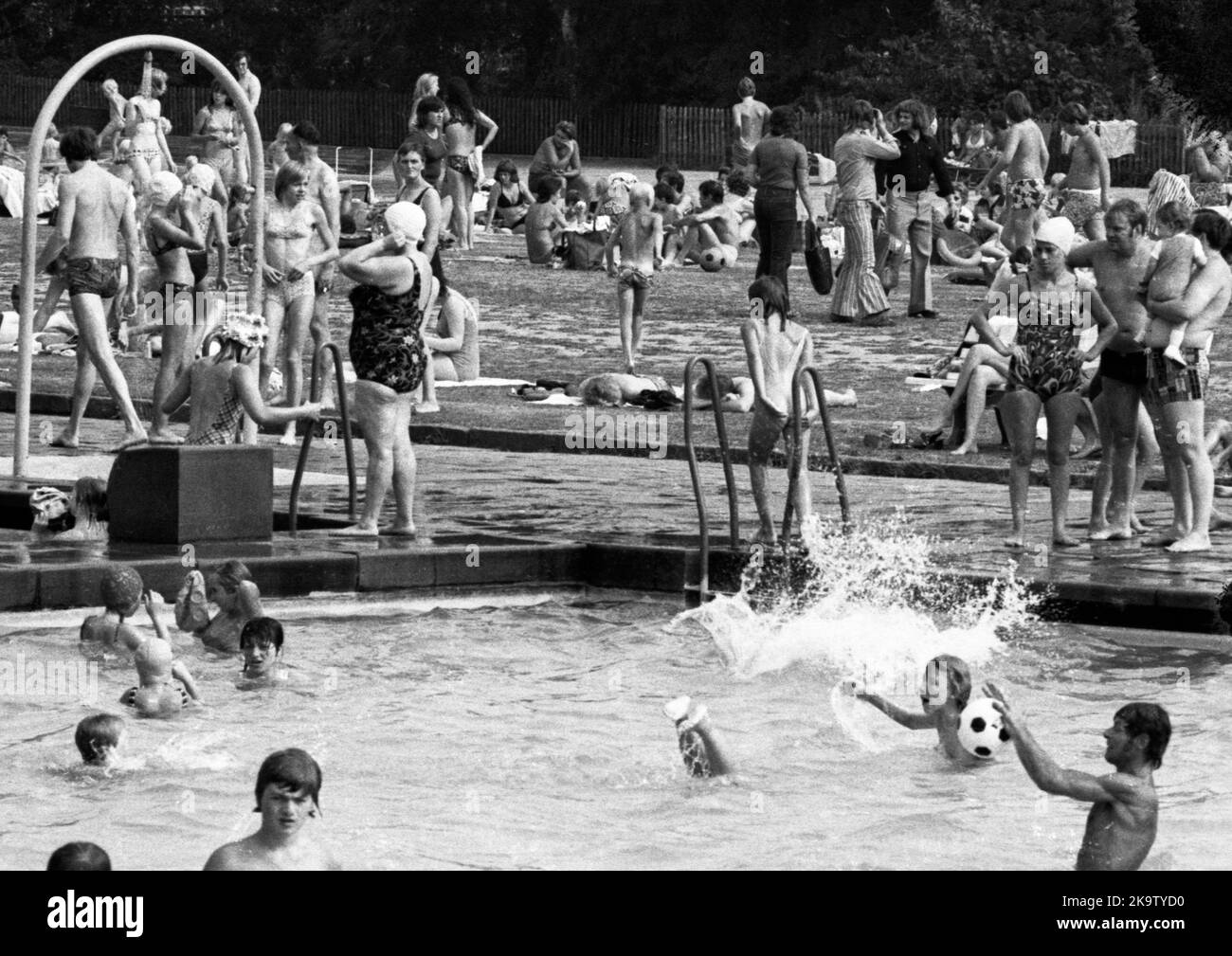 The summer of 1973, here on 18. 8. 1973 in Dortmund, overflowed the ...