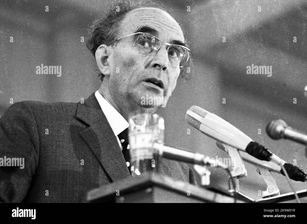 Leader french communist party hi-res stock photography and images - Alamy