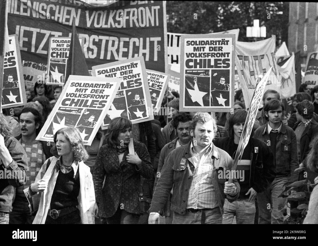 5000 pupils, students and young people, called by various youth ...