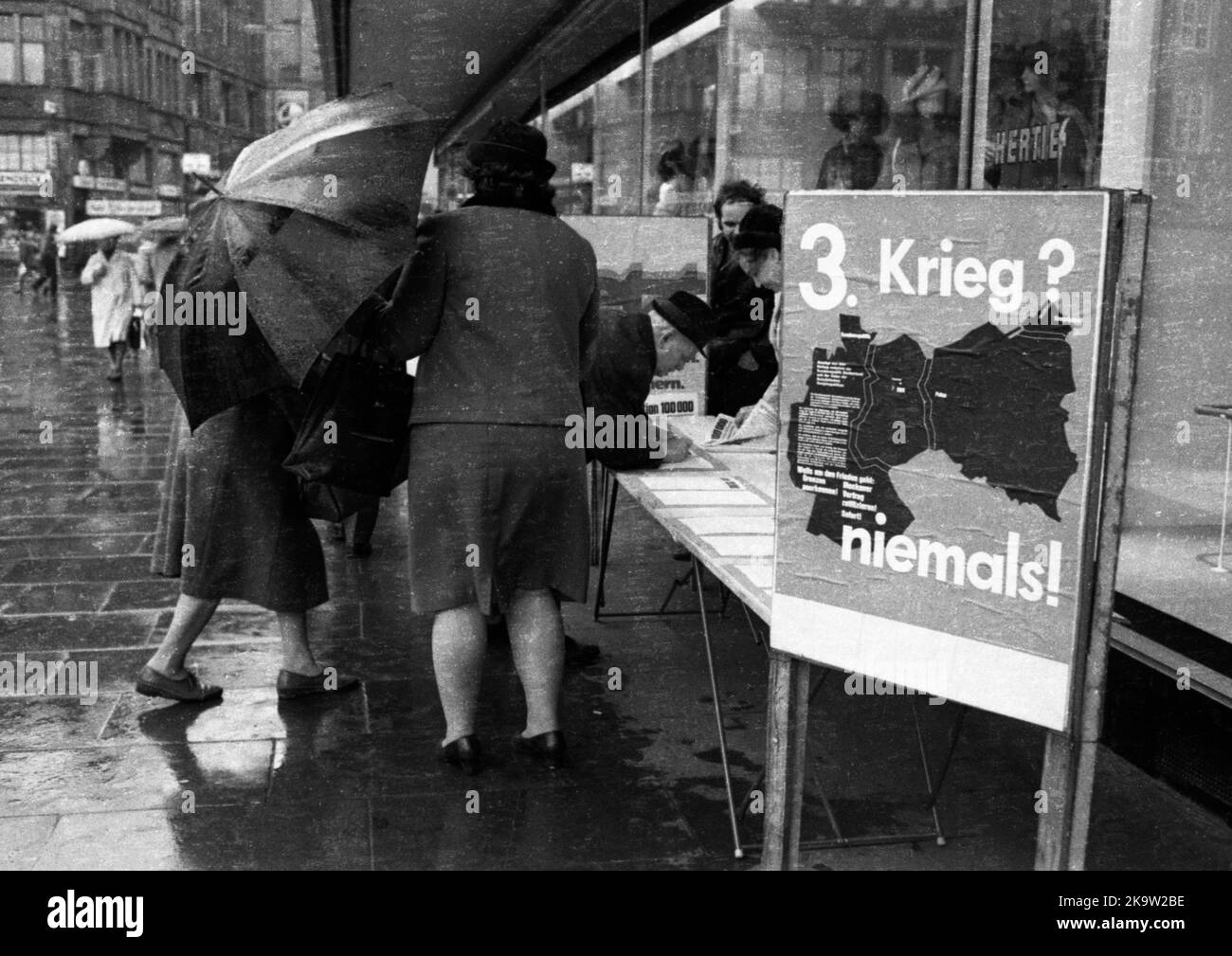 In support of the ratification of the East German treaties by the SPD ...