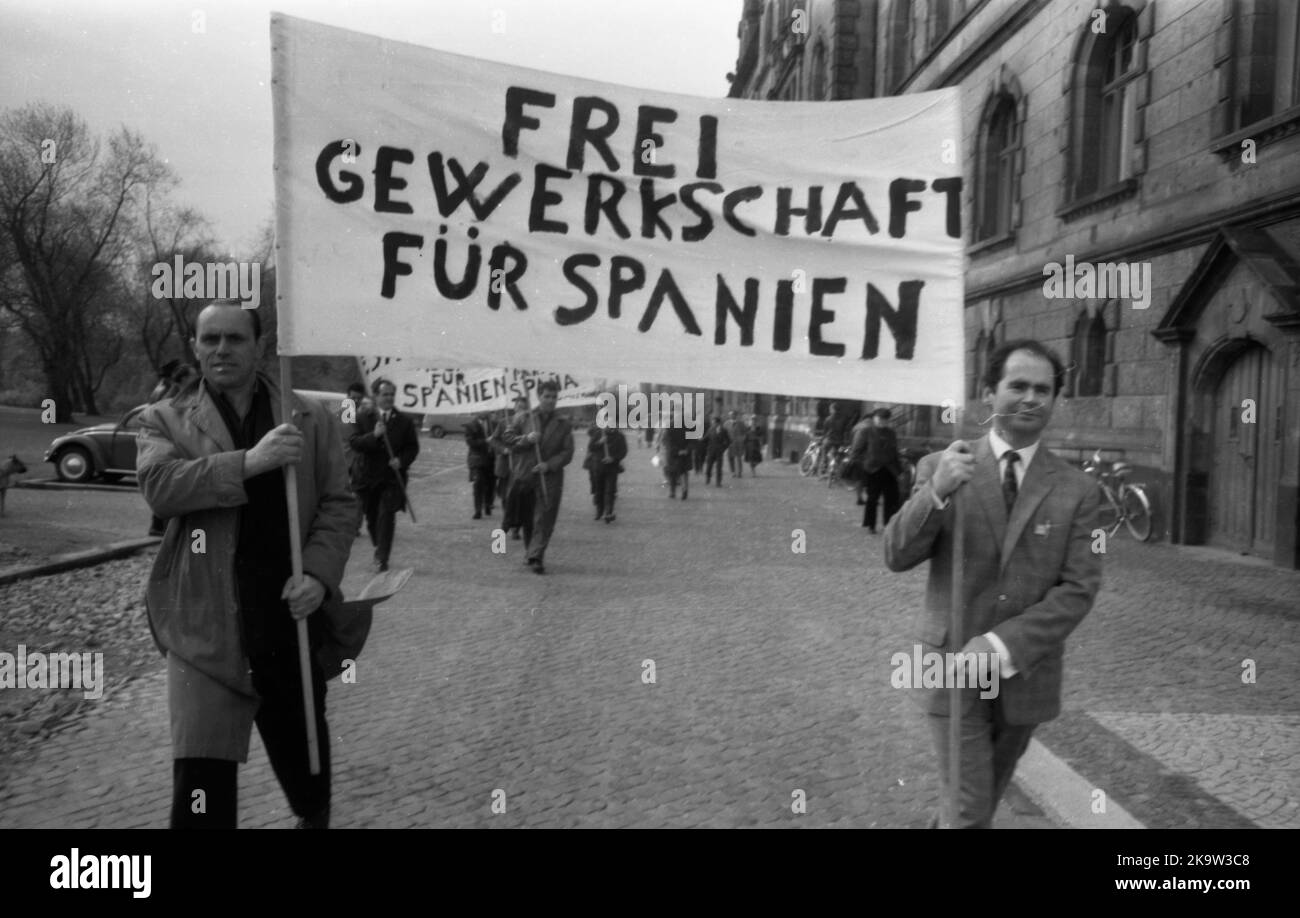 May Day demonstrations of the German Trade Union Federation (DGB) in ...