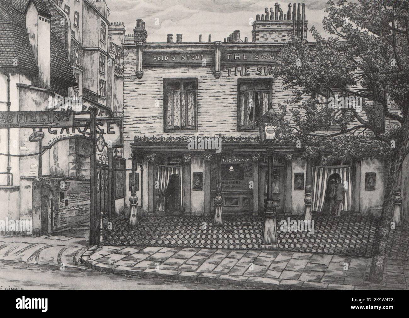 Swan inn hi-res stock photography and images - Alamy