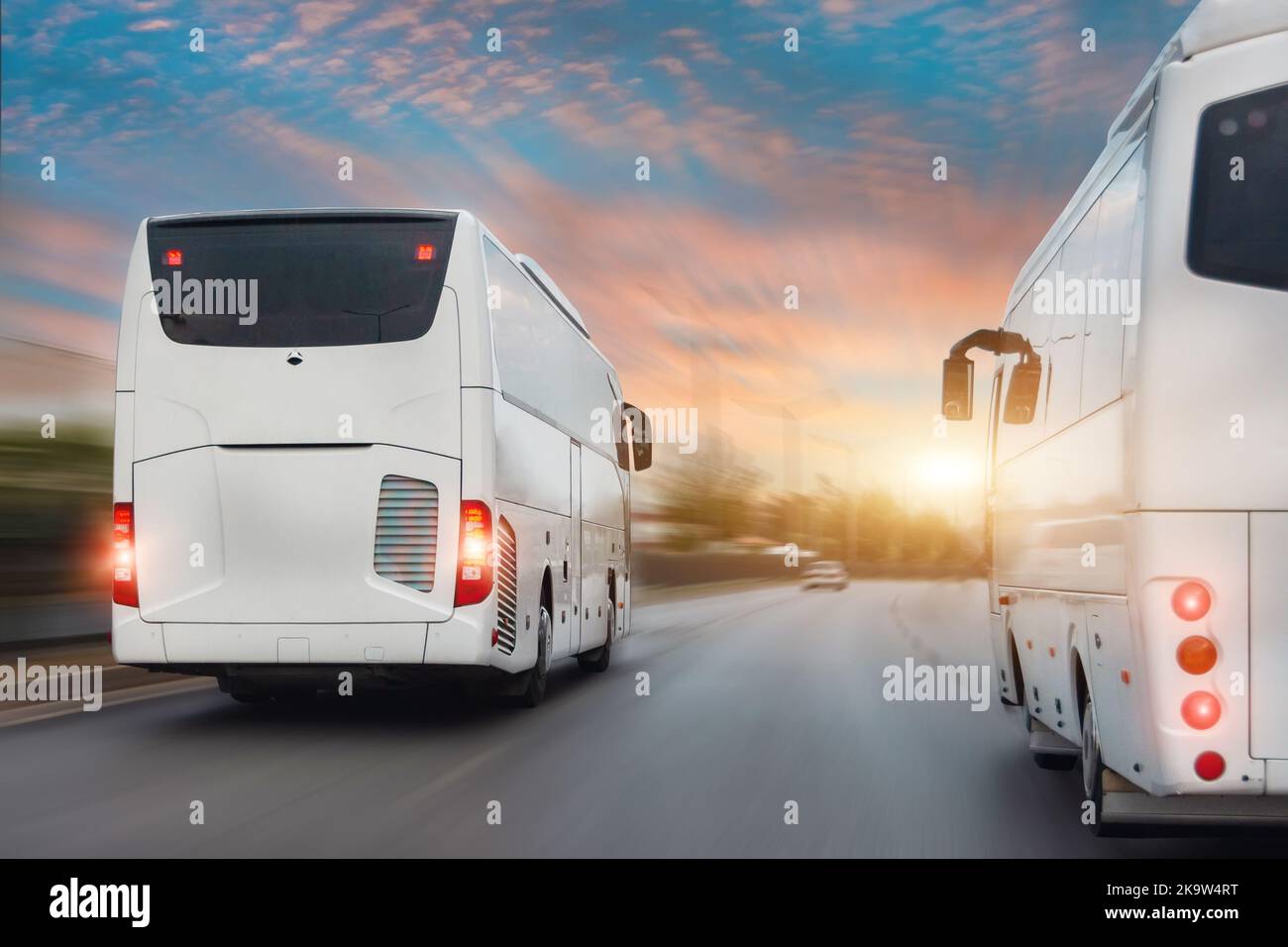 White buses hi-res stock photography and images - Alamy