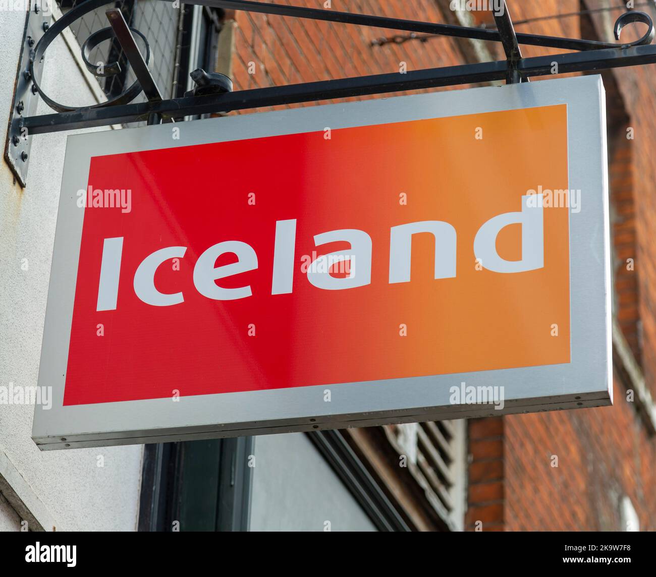 Sign logo for Iceland frozen food shop, Devizes, Wiltshire, England, UK ...