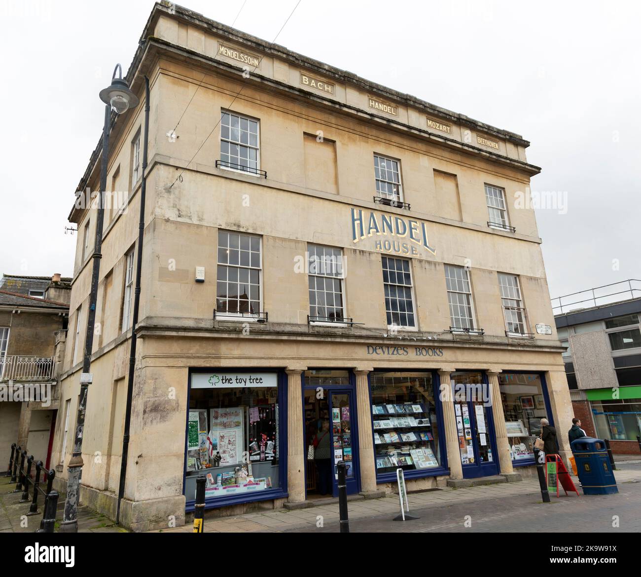 Bookshop in early nineteenth century Handel House listed building ...