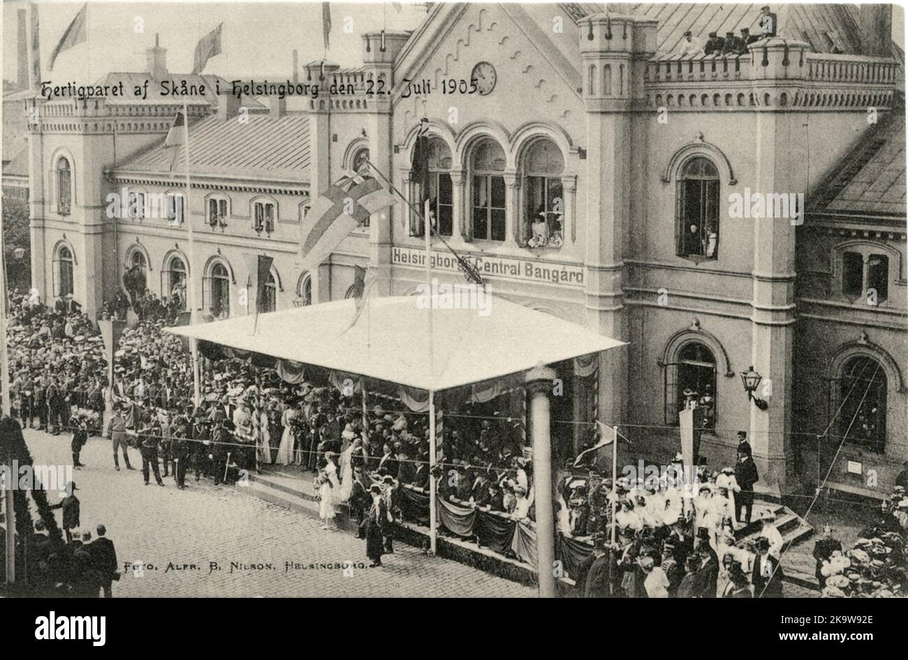 Herting pair of Skåne at Helsingsborgs Station Stock Photo - Alamy