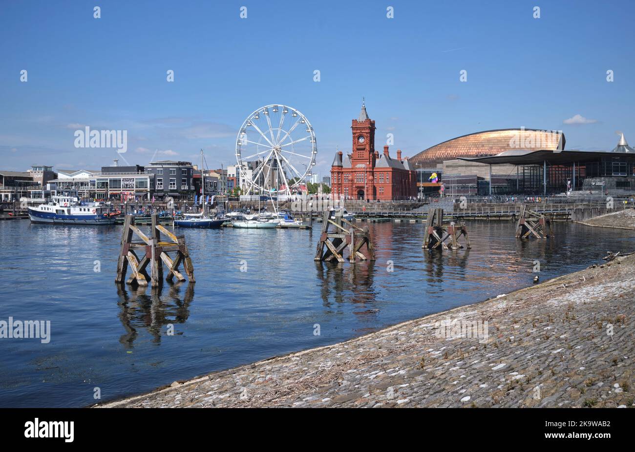 View Across Cardiff Bay to Mermaid Quay and the historic Pierhead ...